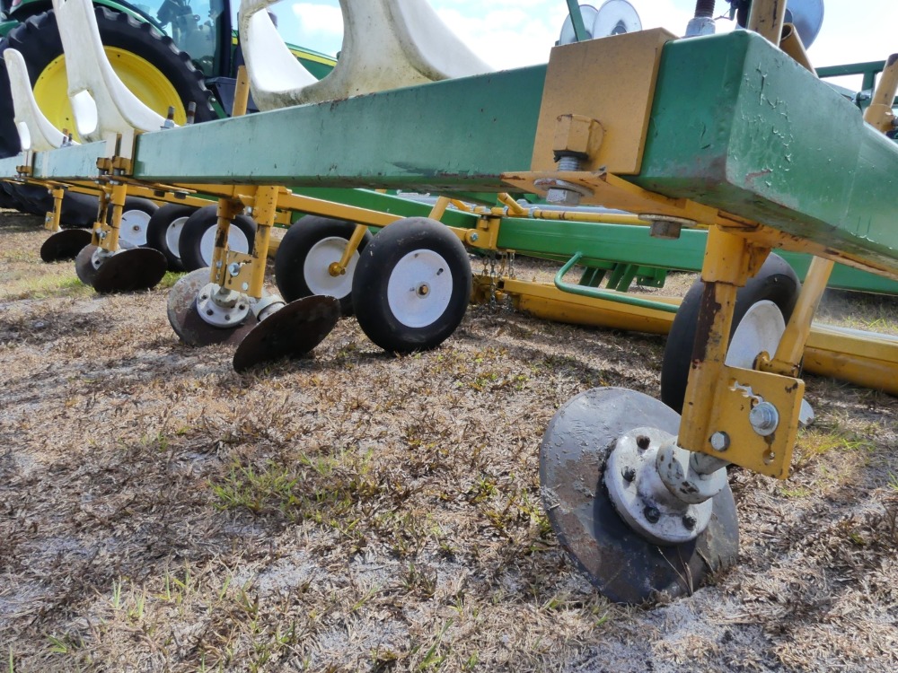 #1501 - Kennco 3pt 3 Row Super Bedder | DeMott Auction