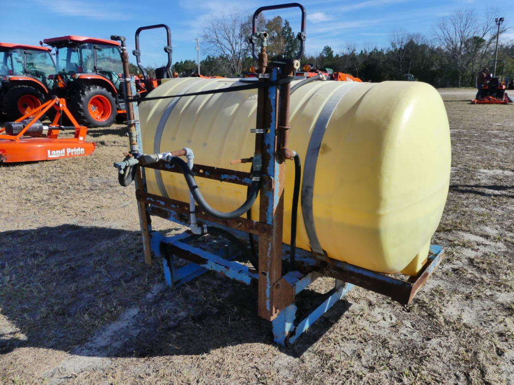 #214A - 200 GAL SPRAY RIG | DeMott Auction