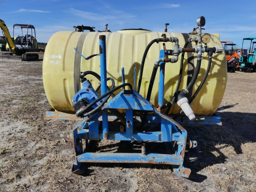 #214A - 200 GAL SPRAY RIG | DeMott Auction