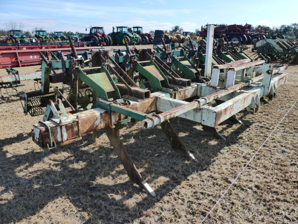 #726 - KMC STRIP TIL | DeMott Auction
