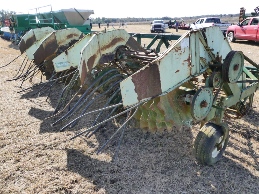 #726A - KMC PEANUT INVERTER | DeMott Auction