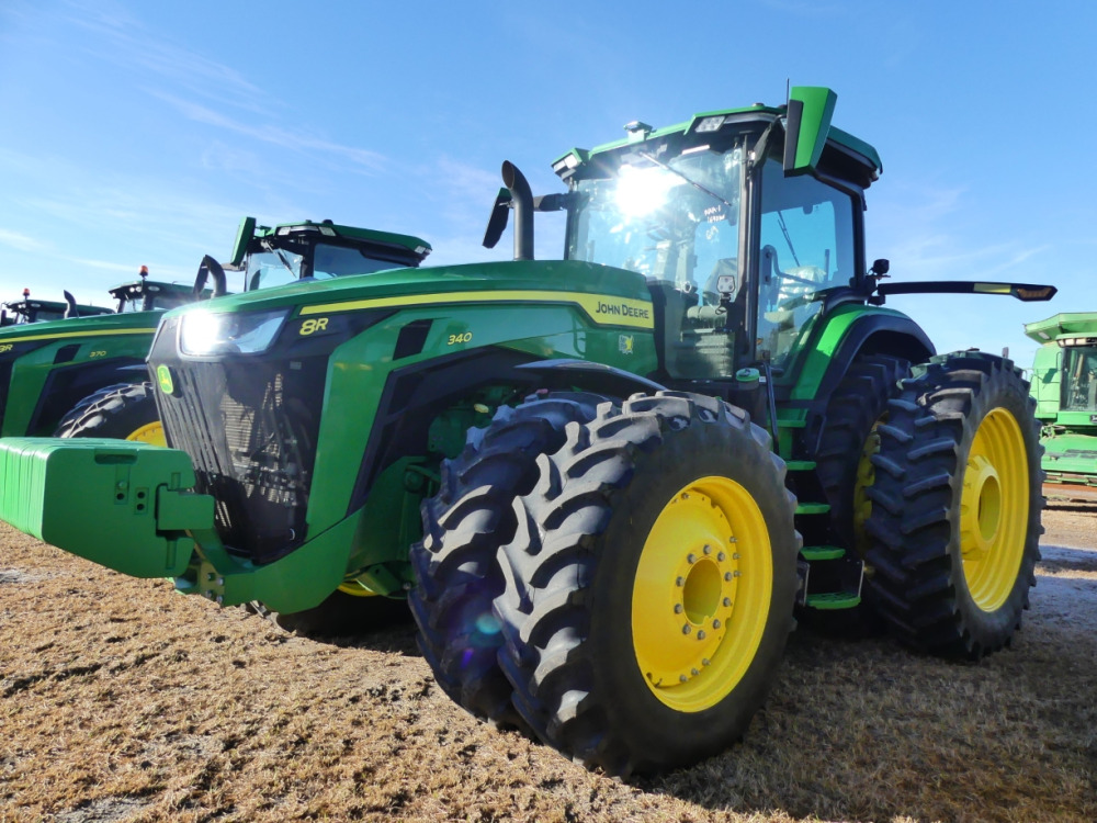 #619 - 2022 JOHN DEERE 8R340 | DeMott Auction