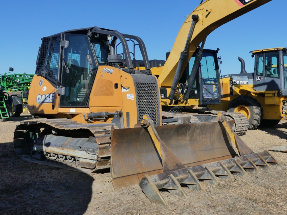 #646 - 2017 CASE 750M WT DOZER | DeMott Auction