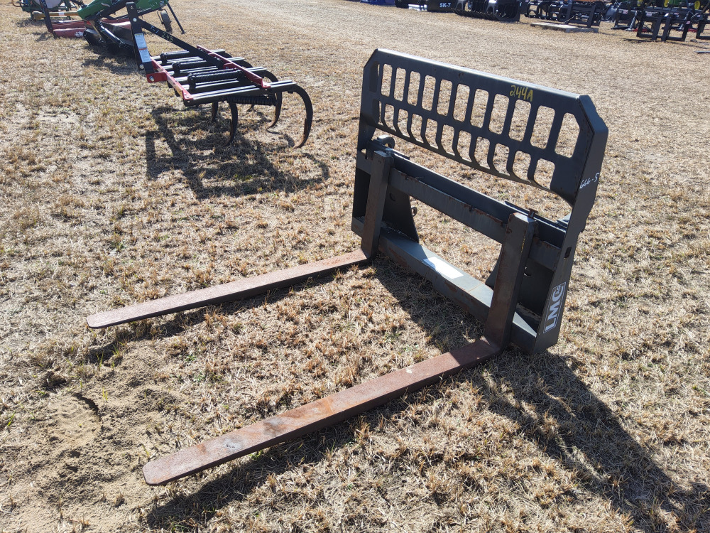 #244A - LMC FORKS | DeMott Auction