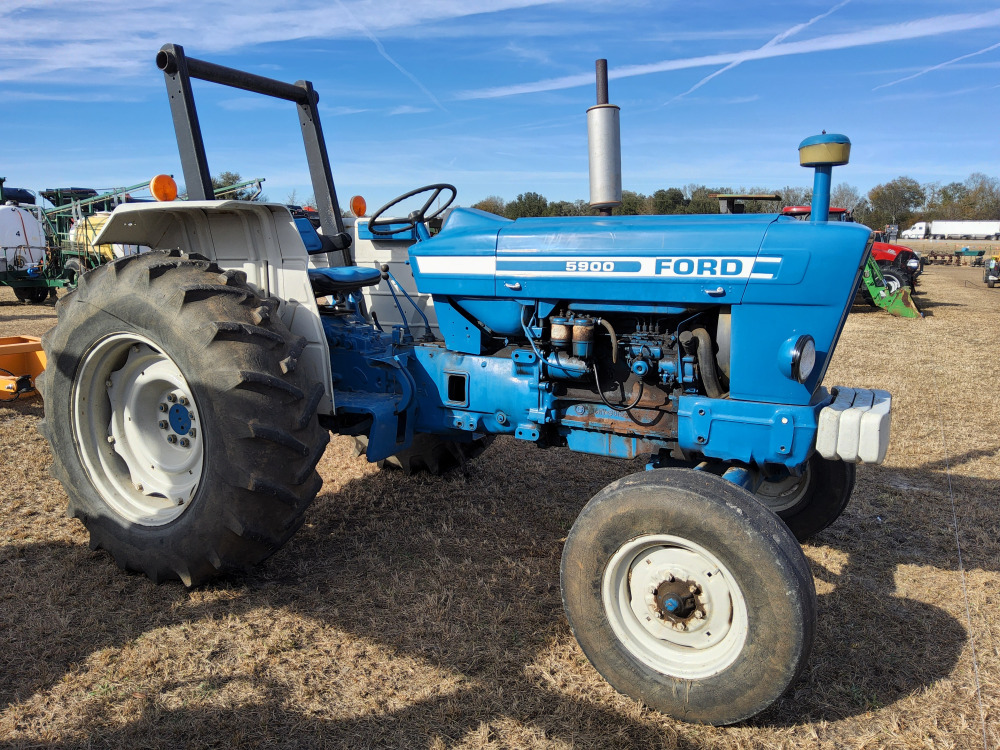#458 - FORD 5900 | DeMott Auction