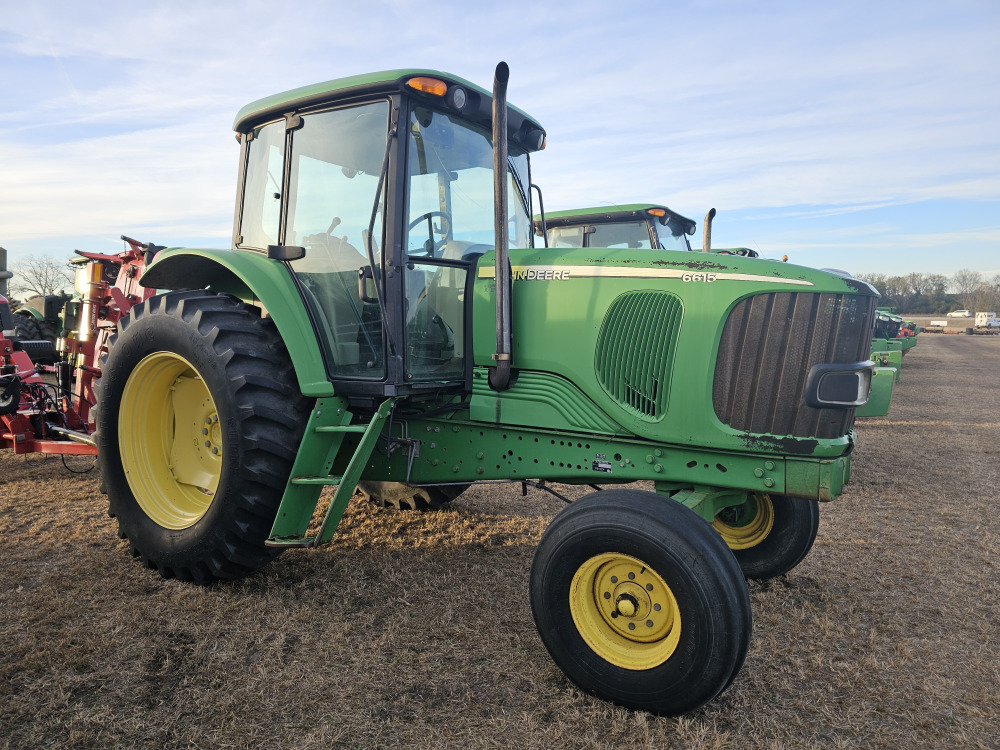 #585 - JOHN DEERE 6615 | DeMott Auction