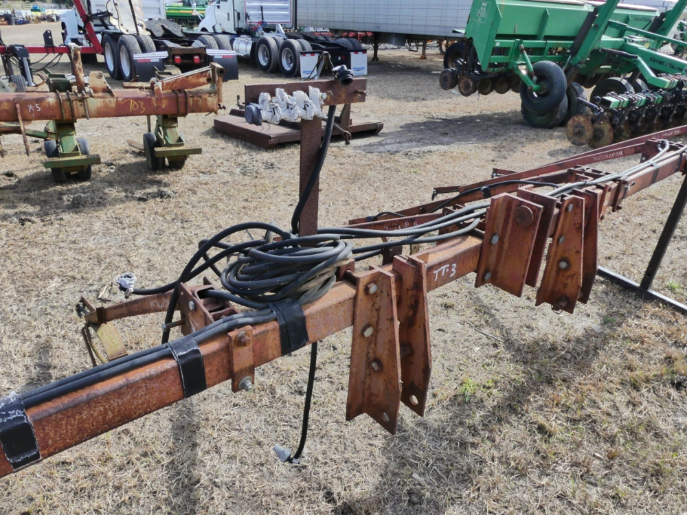 #704 - 6 ROW LAY BI RIG | DeMott Auction