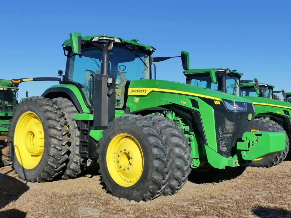 #620 - JOHN DEERE 8R370 | DeMott Auction