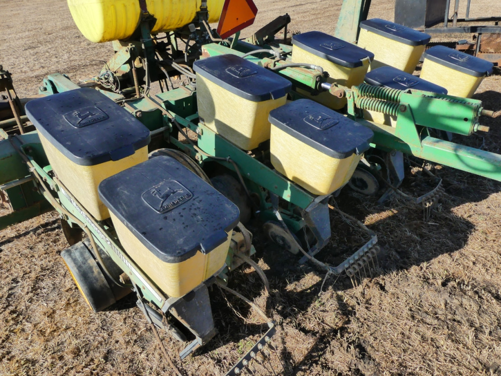 KMC 4 ROW RIPPER BEDDER | DeMott Auction