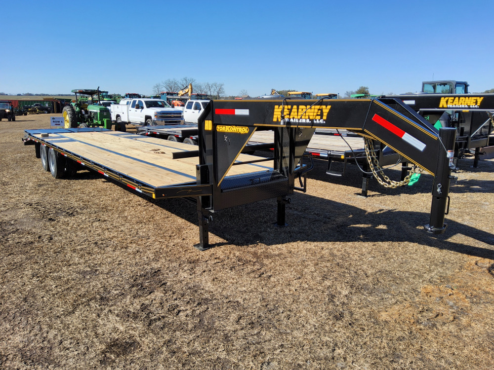 #417 - 2024 KEARNEY 32' TRAILER | DeMott Auction