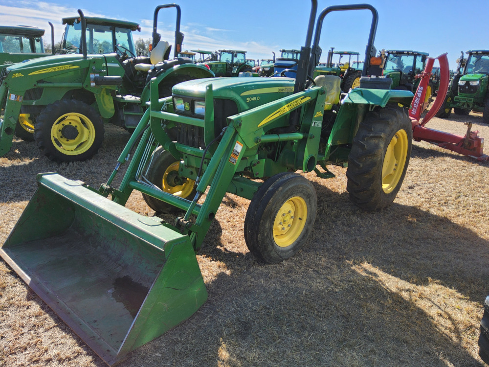JOHN DEERE 5045D | DeMott Auction