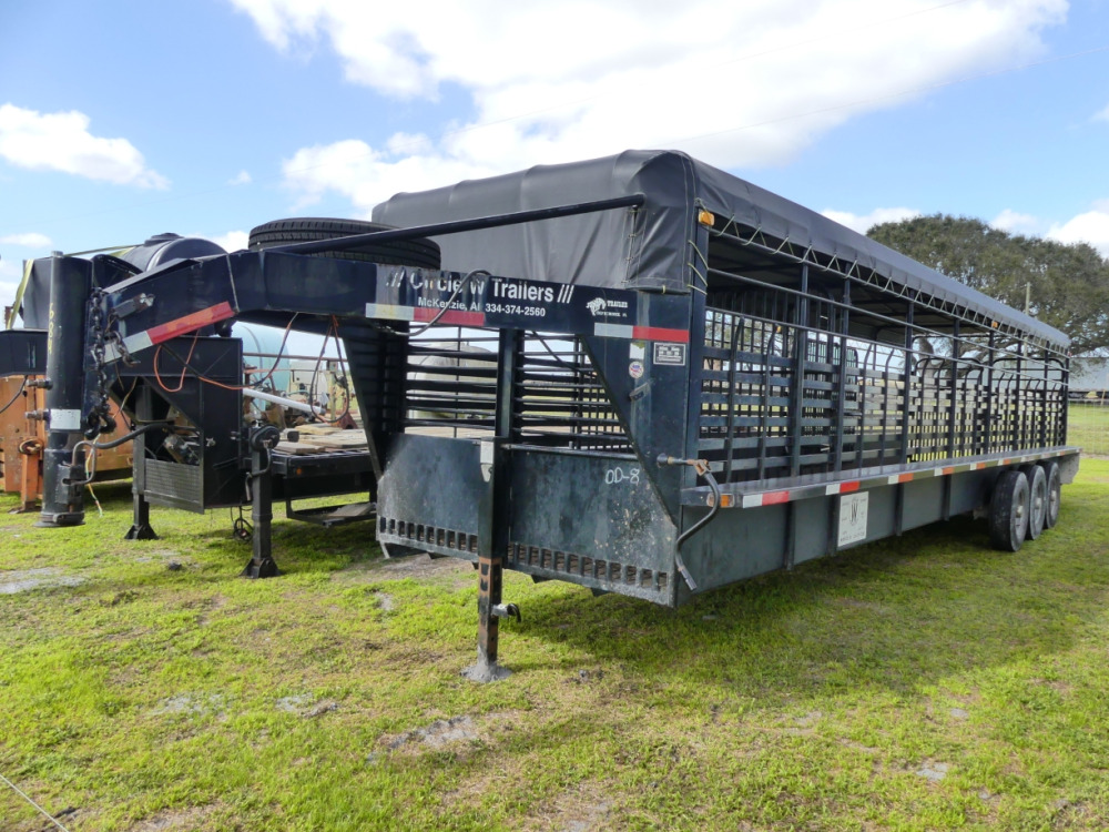 #684 - 2008 Circle W 32' Livestock Trailer | DeMott Auction