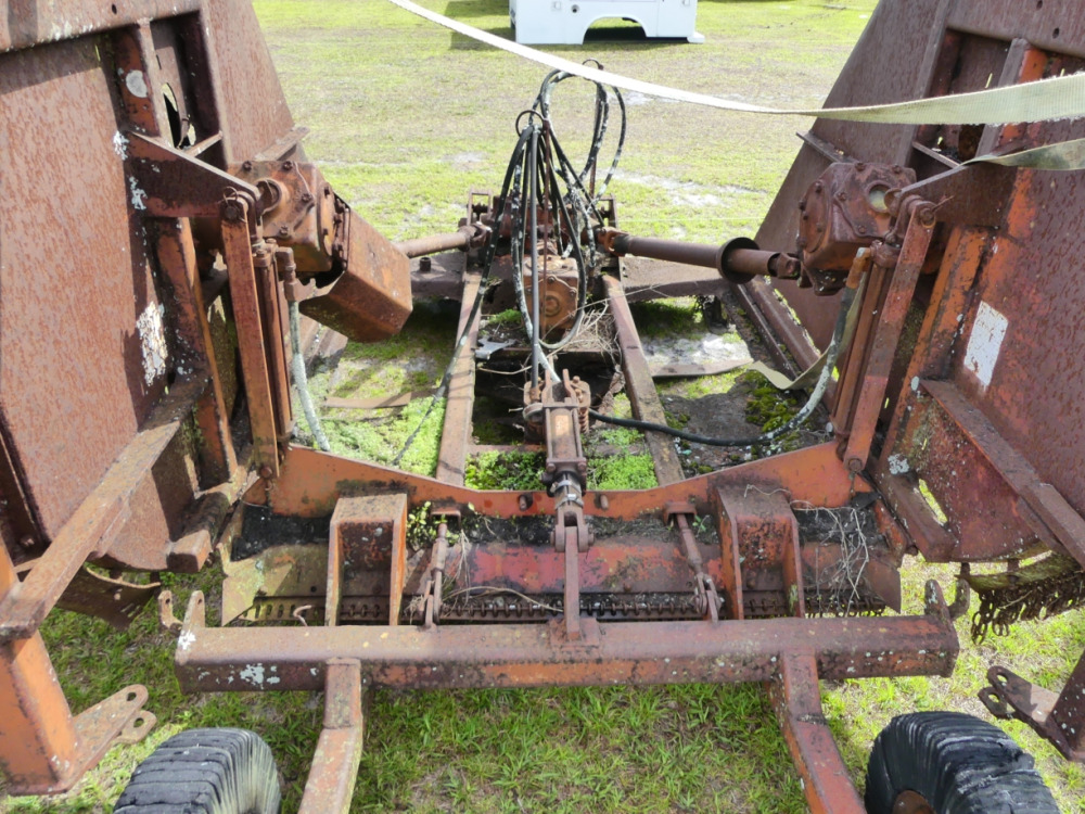 #882 - Rhino 15' Flex Wing Mower | DeMott Auction