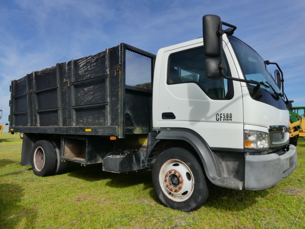 #850 - 2006 International CF500-VT275 | DeMott Auction