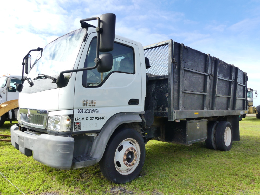 #850 - 2006 International CF500-VT275 | DeMott Auction