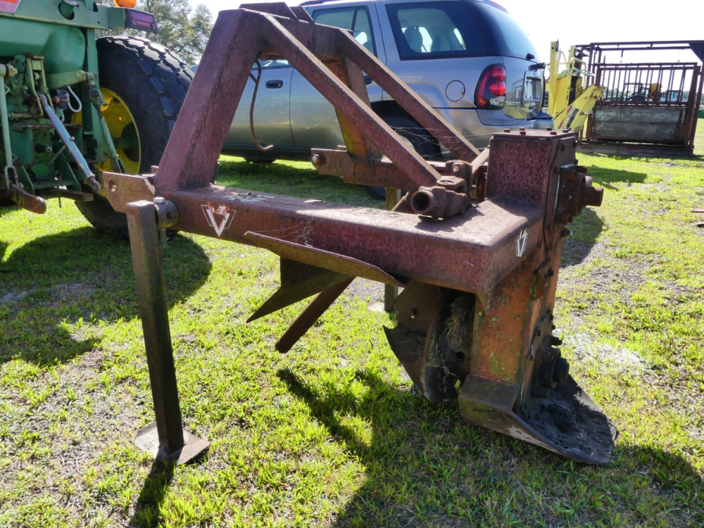 #516 - UFT 3pt PTO Driven Ditcher | DeMott Auction
