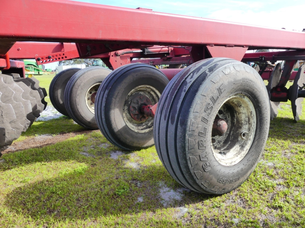 #833 - Case 780 Harrow | DeMott Auction