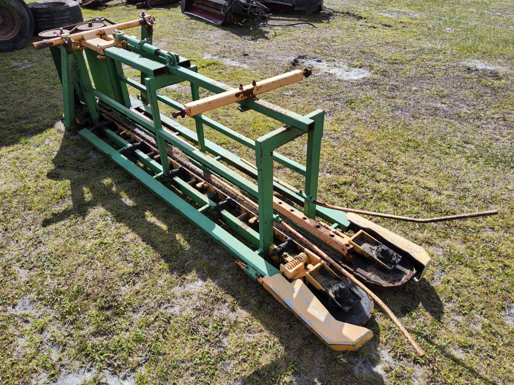 #903 - Kennco Stake Puller | DeMott Auction