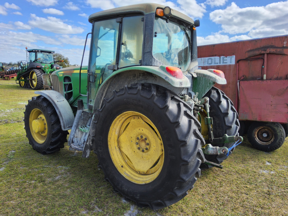 #908 - 2011 John Deere 7130 | DeMott Auction