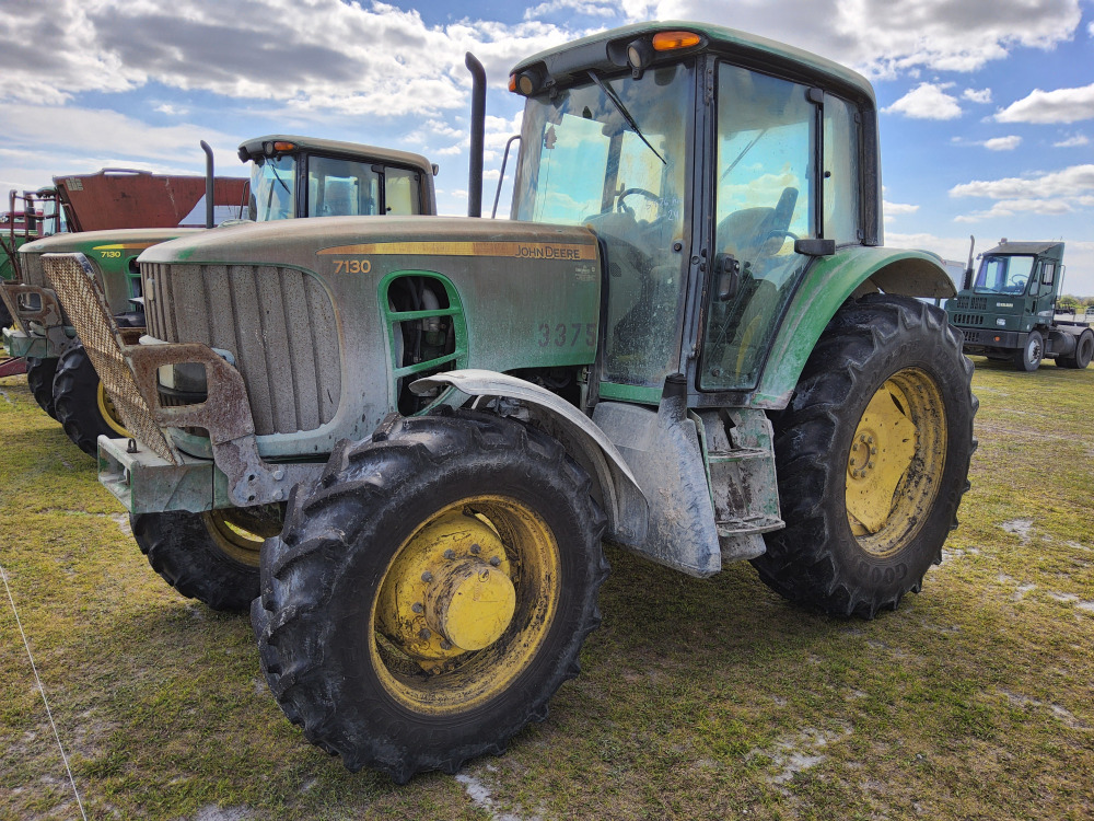 #909 - 2011 John Deere 7130 | DeMott Auction