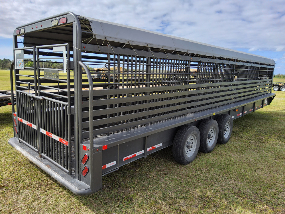 #702 - 2022 GL32 Neckover Stock Trailer | DeMott Auction
