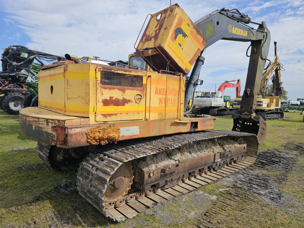 #866 - Ackerman H14B LC Excavator | DeMott Auction