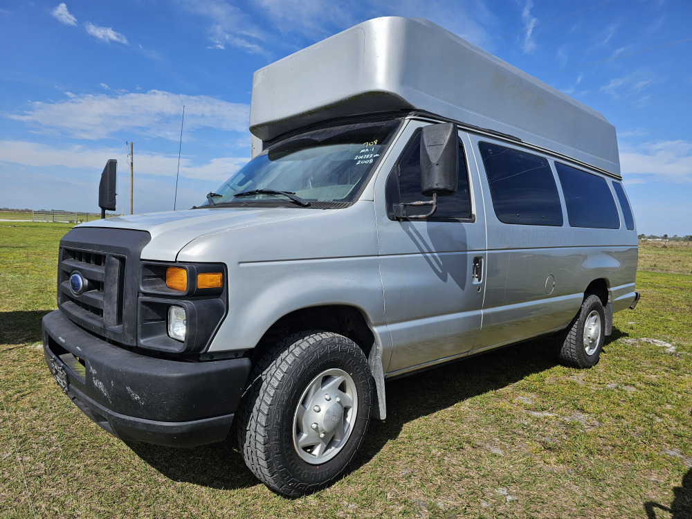 #708 - 2018 Ford E350 | DeMott Auction