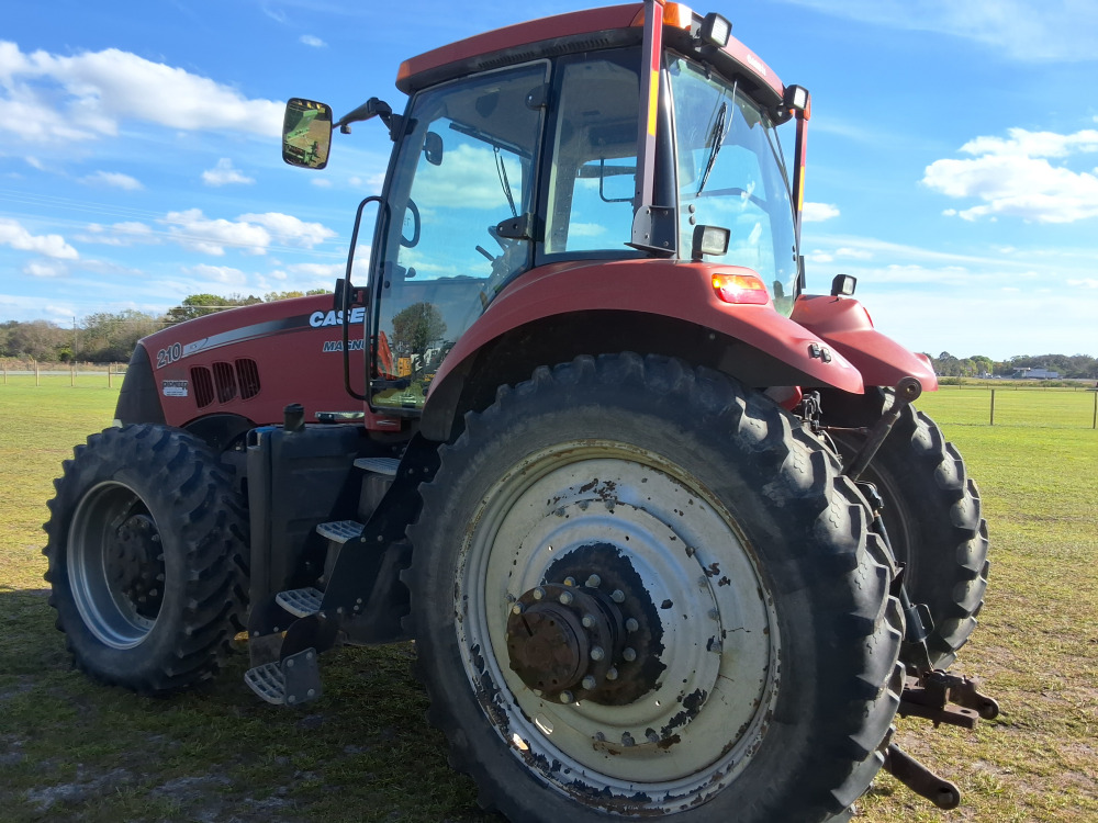#772 - 2012 Case-IH 210 Magnum | DeMott Auction