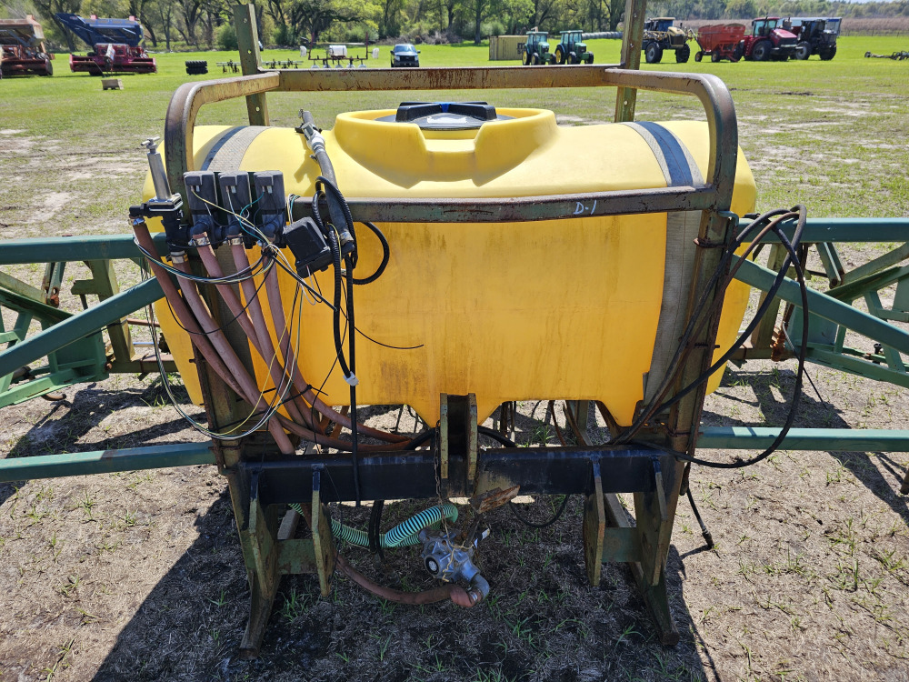 LMC 300 Gallon Boom Sprayer | DeMott Auction