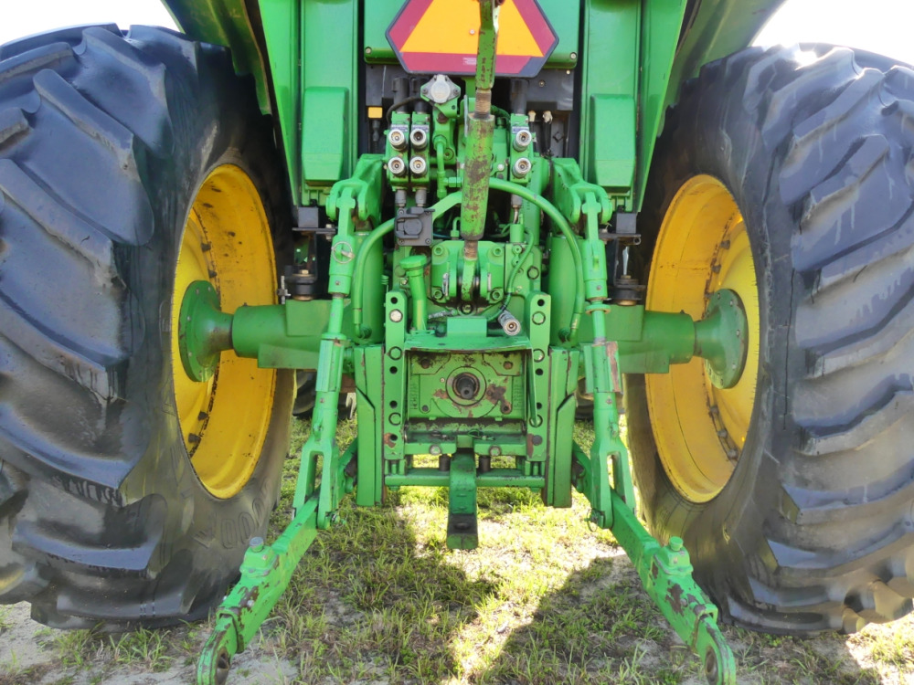 #693 - 2009 John Deere 7130 Premium | DeMott Auction
