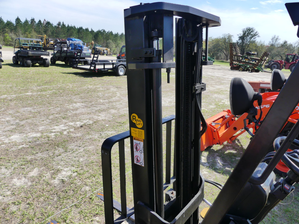#450 - Caterpillar GC15K | DeMott Auction