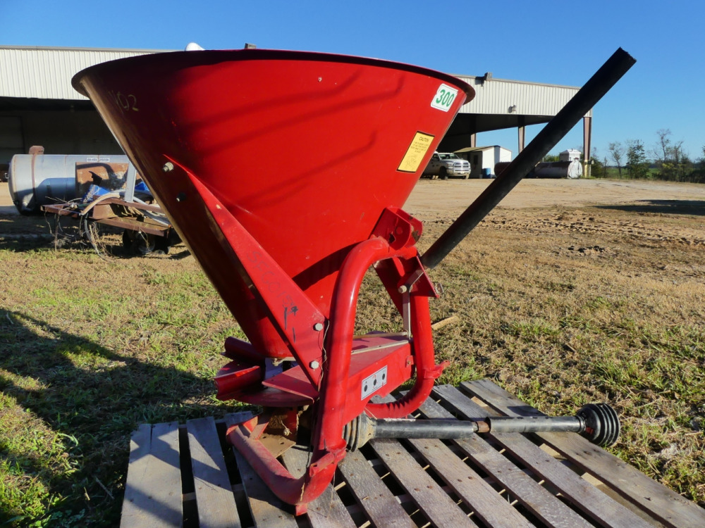 #402 - AGREX SPREADER | DeMott Auction