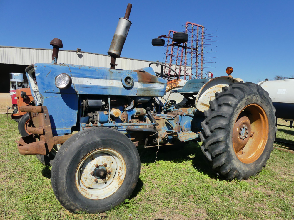 #405 - 1973 FORD 3000 | DeMott Auction