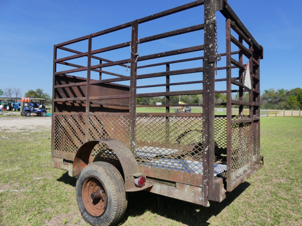 #904 - Livestock Wagon | DeMott Auction