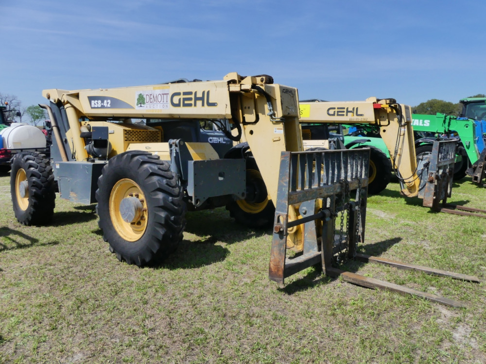 #769 - Gehl RS8-42 | DeMott Auction