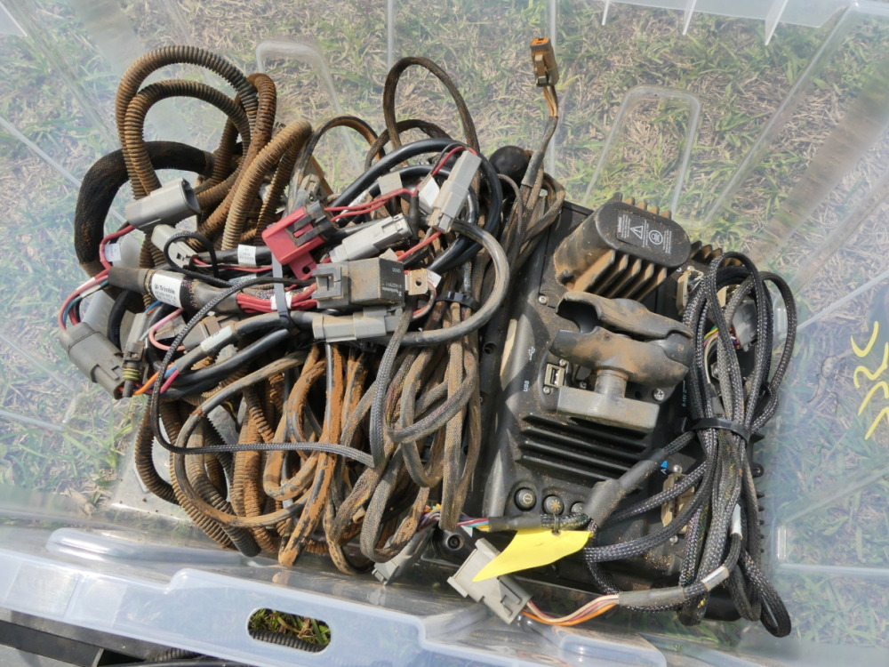 #775C - Trimble FMX750 | DeMott Auction