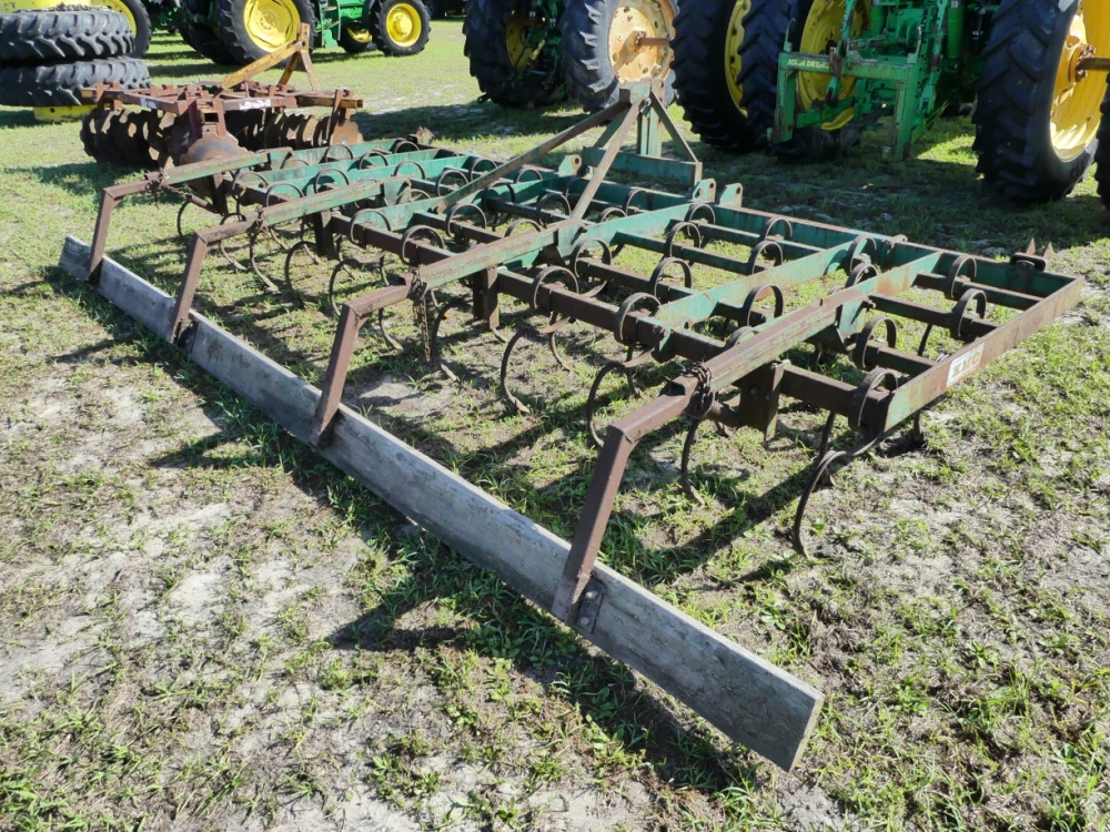 #704 - KMC 3pt 14' Field Cultivator | DeMott Auction