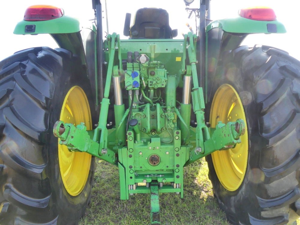 #683 - 2018 John Deere 6110M | DeMott Auction