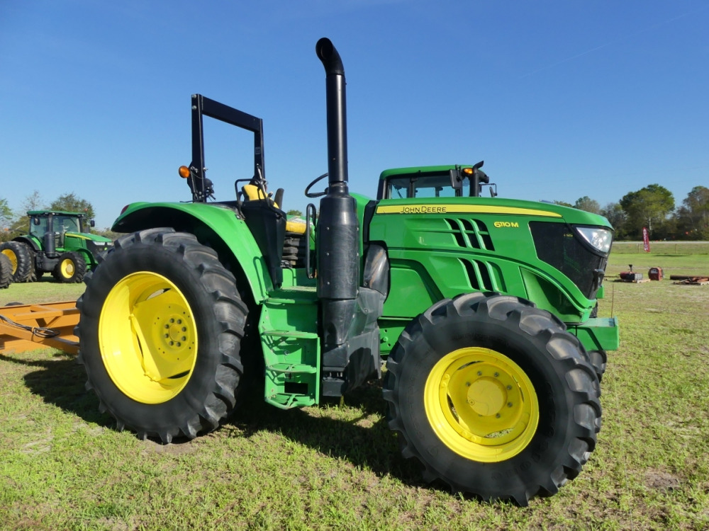 #683 - 2018 John Deere 6110M | DeMott Auction