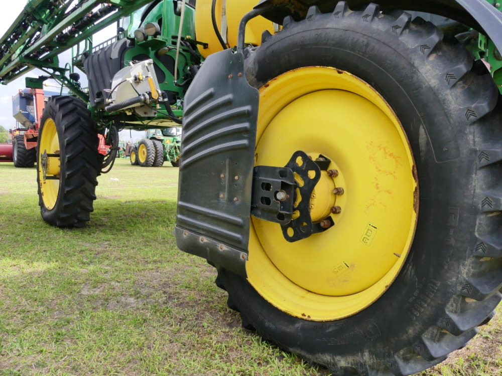 #819 - John Deere R4030 | DeMott Auction