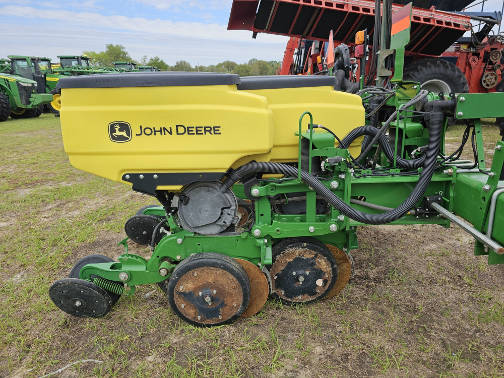 #793A - John Deere 1705 | DeMott Auction