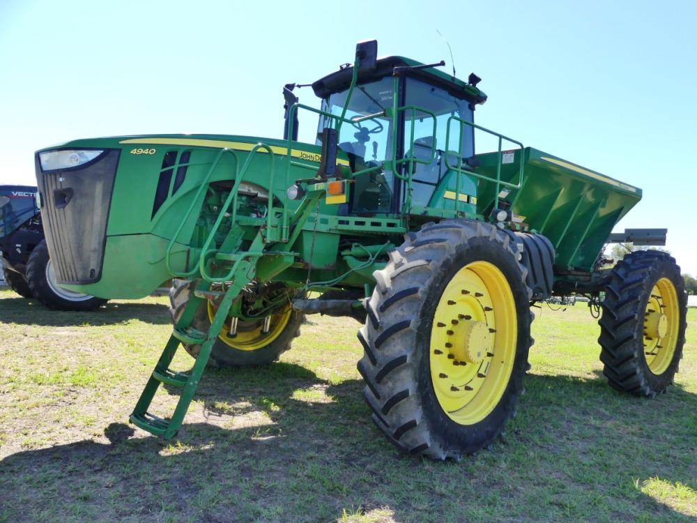 #880 - John Deere 4940 | DeMott Auction