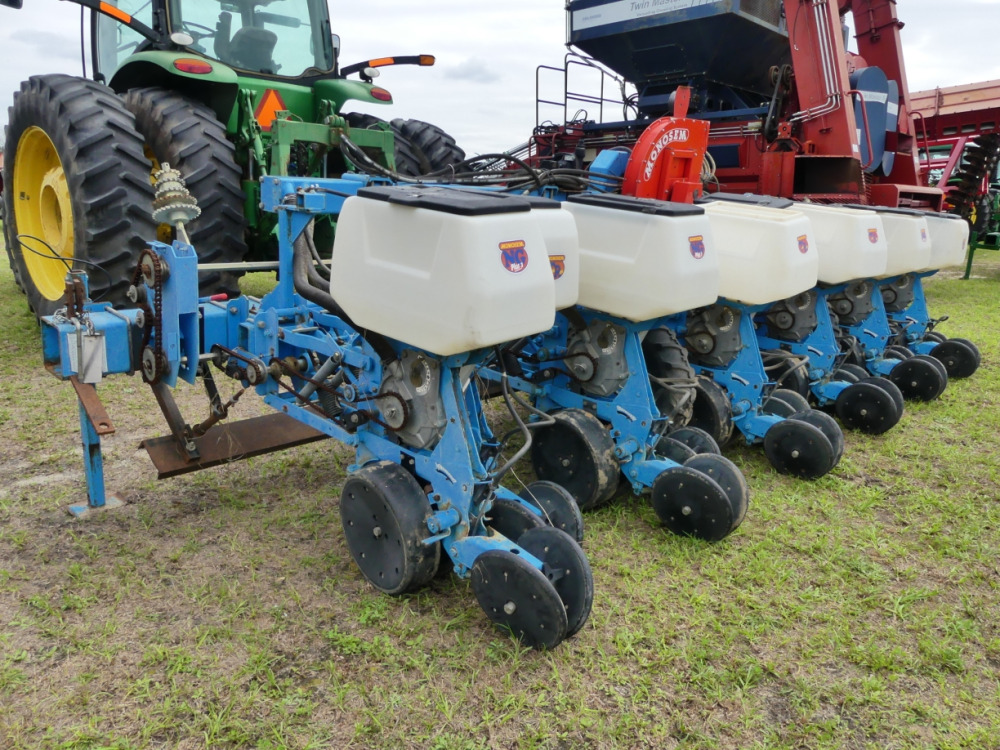 #791A - Monosem 6 Row Planter | DeMott Auction
