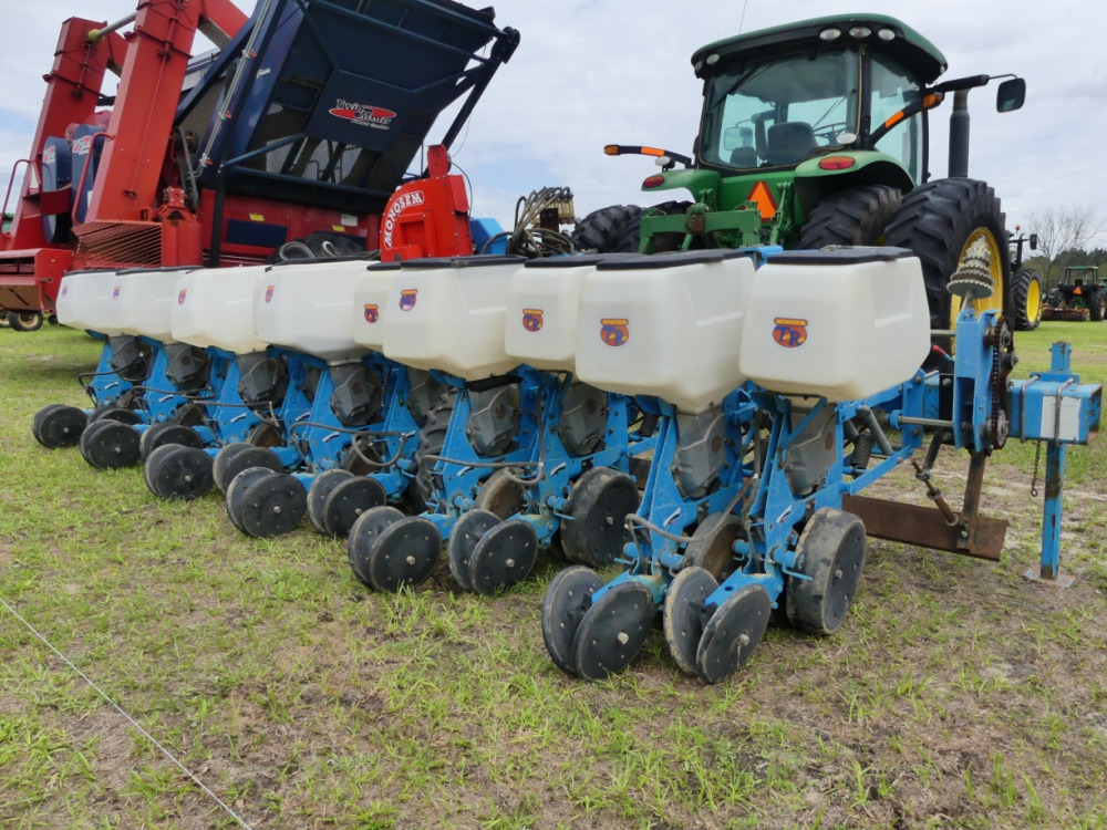 #791A - Monosem 6 Row Planter | DeMott Auction