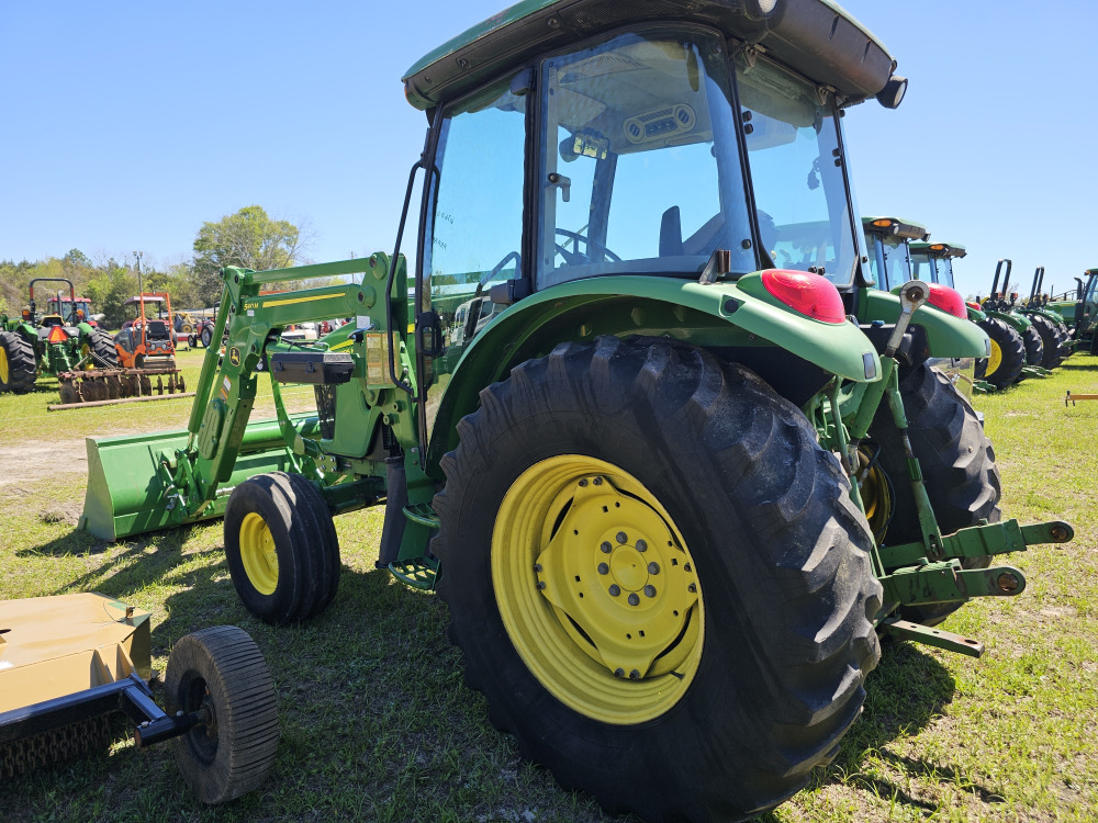 #673 - John Deere 5095M | DeMott Auction