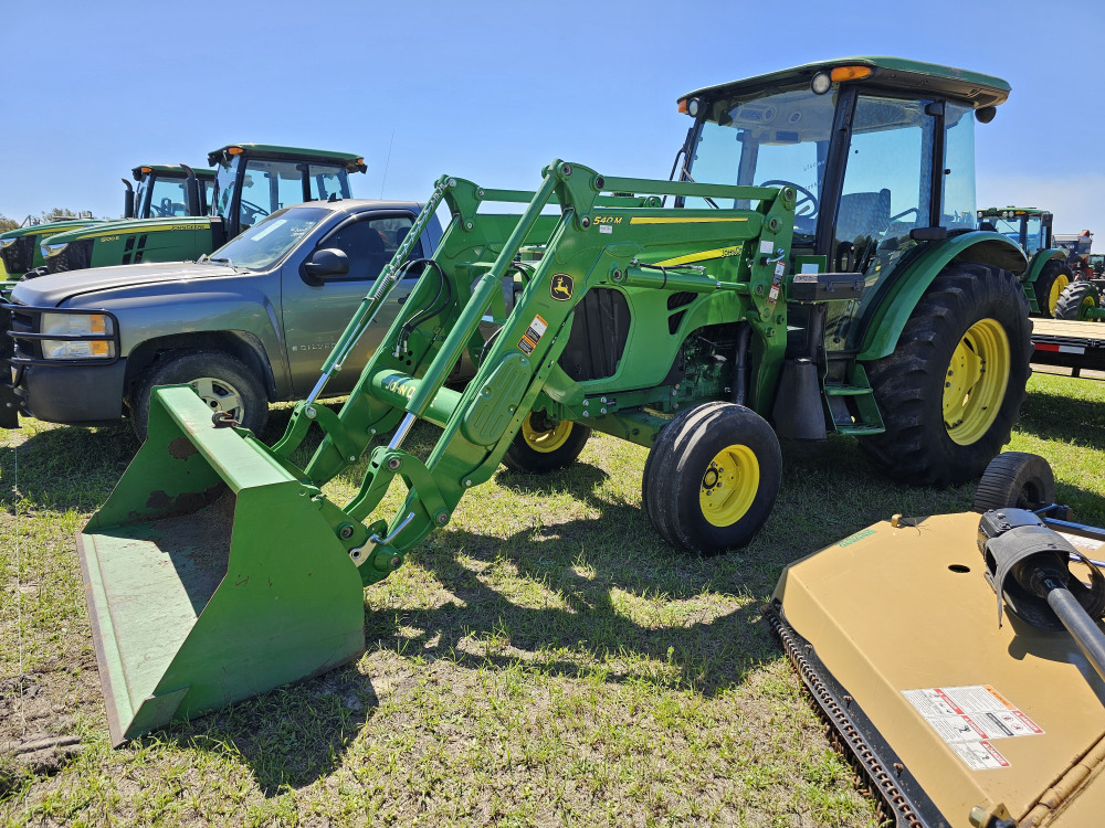 #673 - John Deere 5095M | DeMott Auction