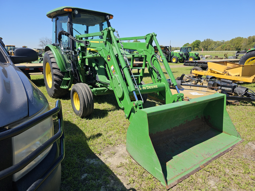 #673 - John Deere 5095M | DeMott Auction