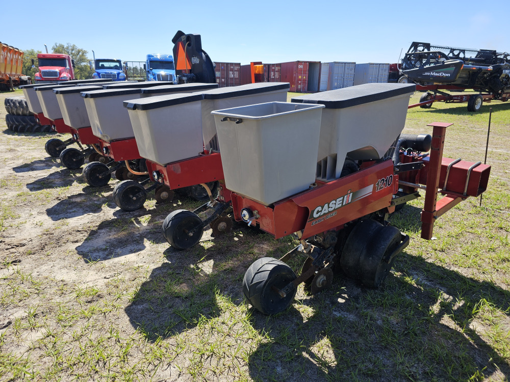 #800 - Case IH 1210 Early Riser 6 Row Planter | DeMott Auction