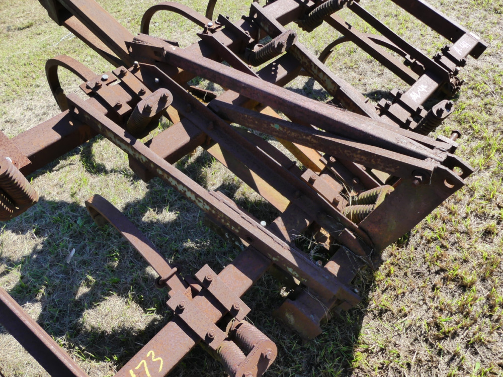 #473 - MOHAWK PLOW | DeMott Auction