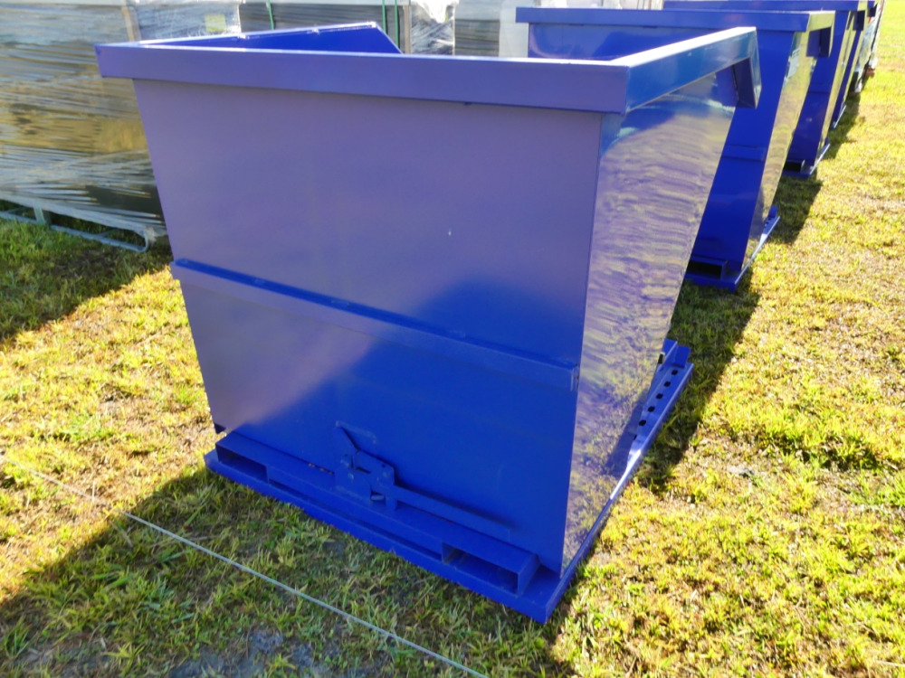 #356 - Greatbear 1yd Forklift Self Dumping Hopper | DeMott Auction